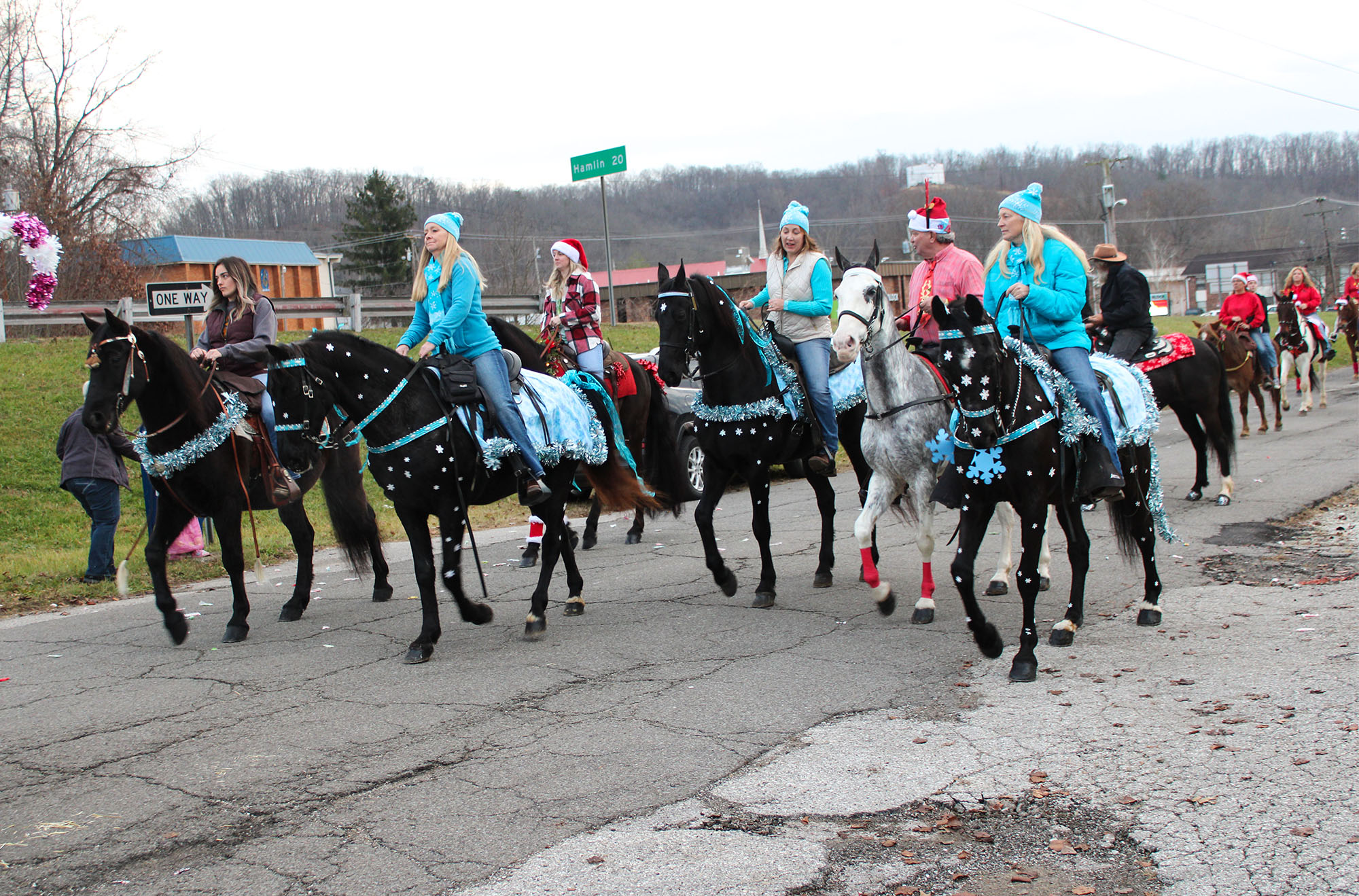 Hurricane’s 2022 Christmas Parade Largest in Memory - Hurricane Breeze ...