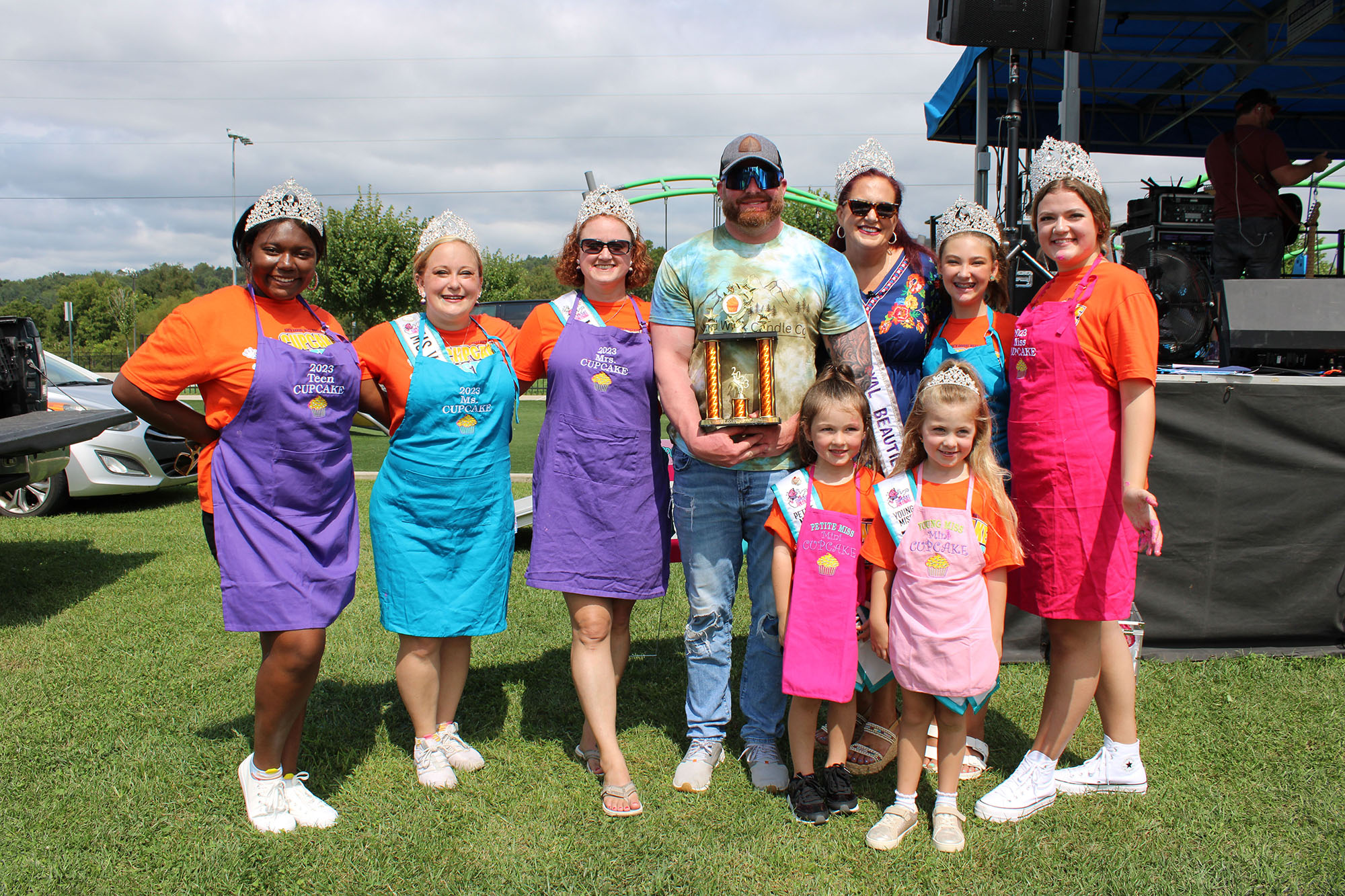 Cupcake Festival Makes Sweet Return to Valley Park - Hurricane Breeze ...